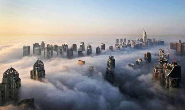 21 beautiful images of cities covered in fog | CROWDEEZE
